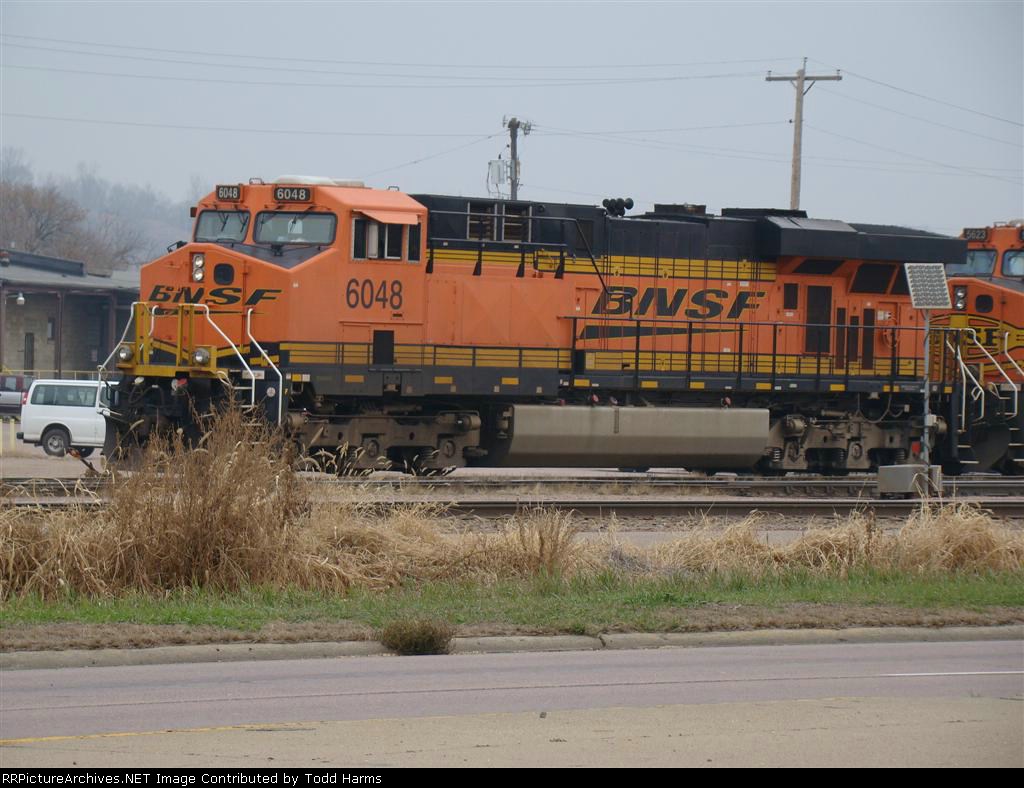 BNSF 6048